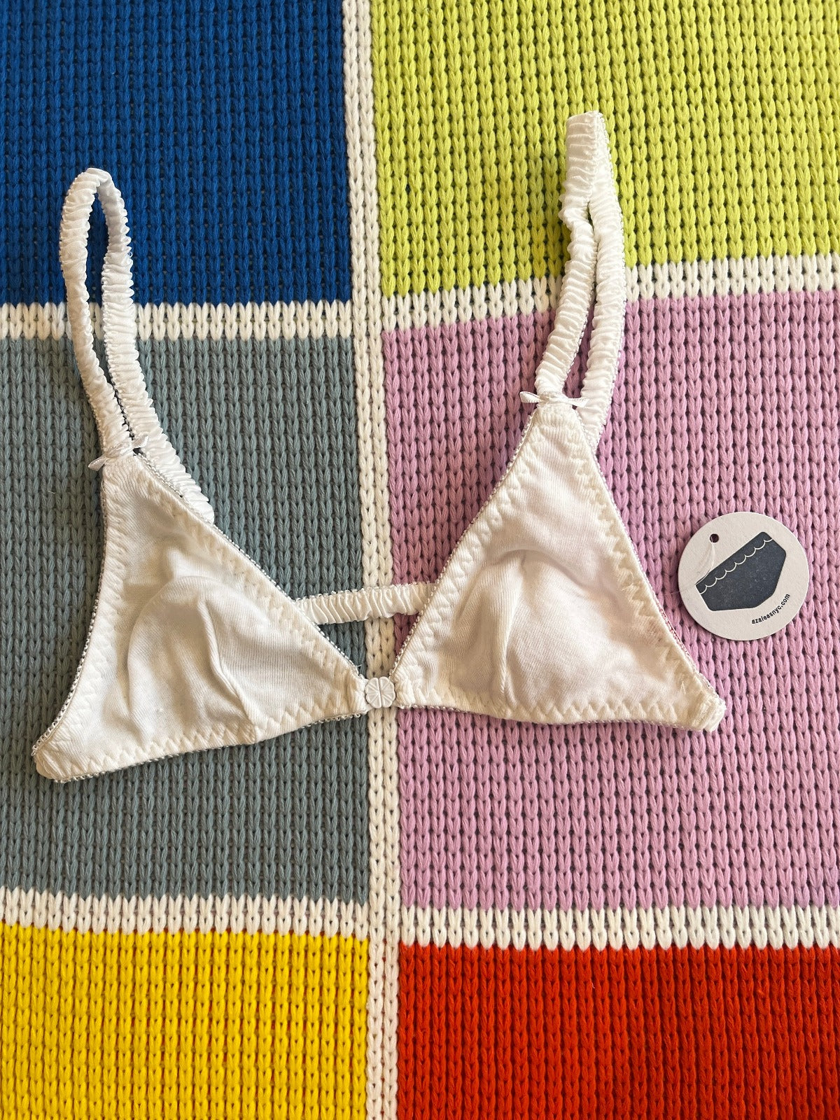 Hello Beautiful: Romance Wireless Triangle Bra - White – Azaleas